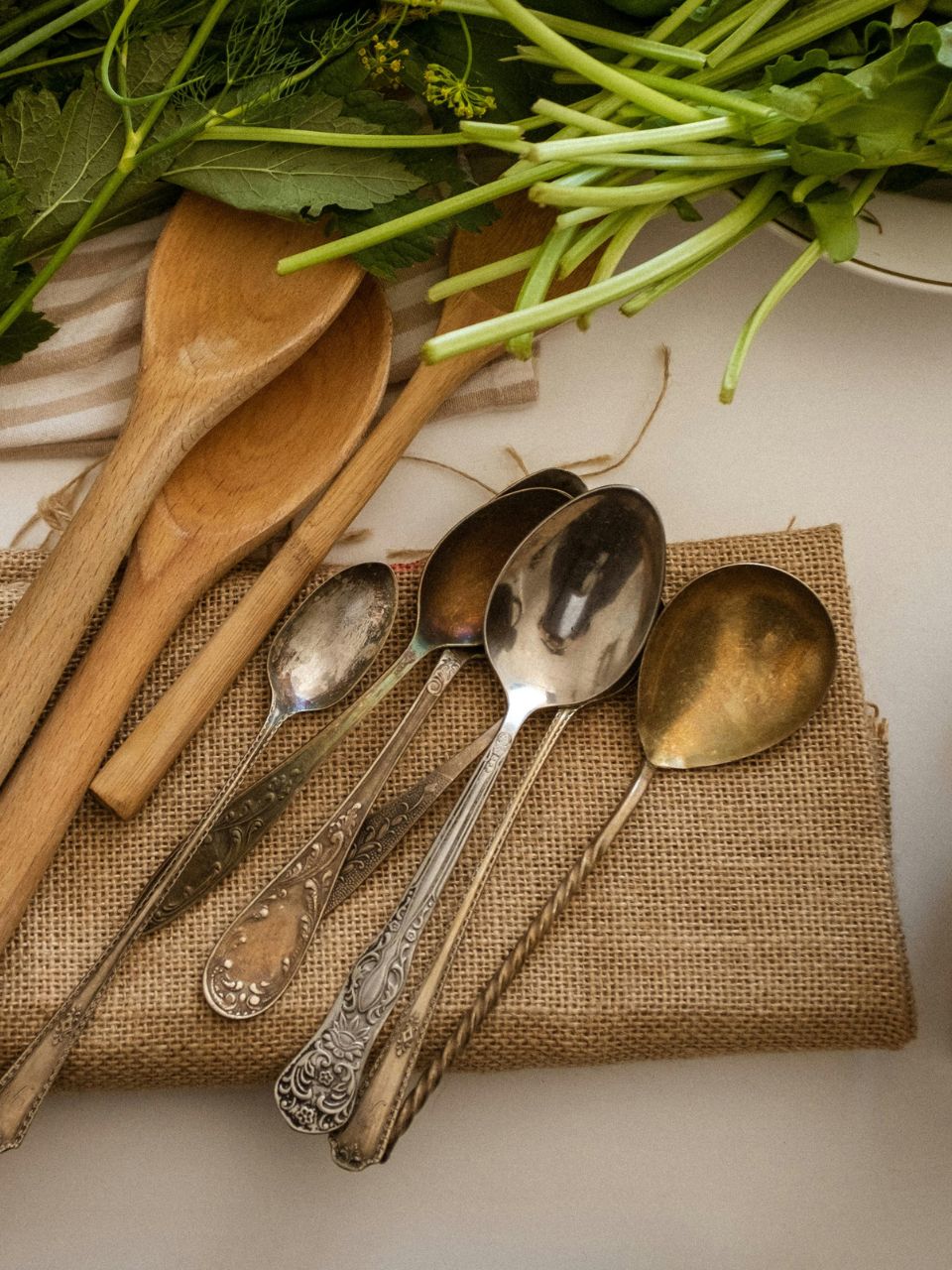 When and how was the spoon invented know here: कब और कैसे हुआ था चम्मच ...