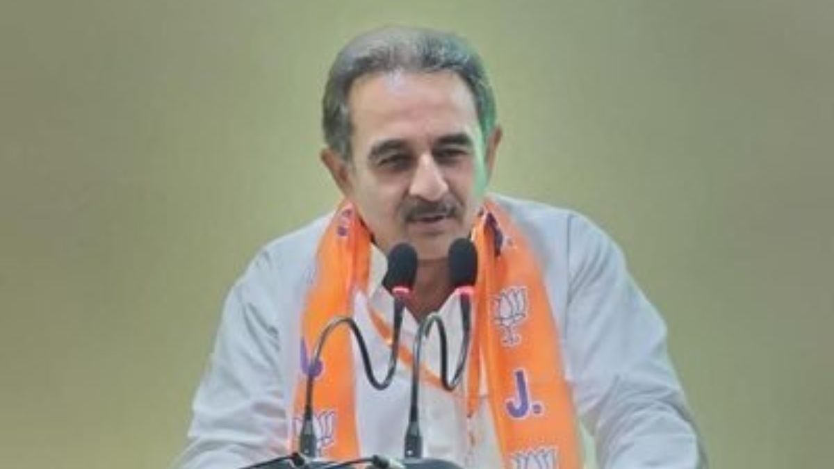 Gonda Lok Sabha elections 2024 Kirti Vardhan Singh shreya verma sp bjp ...