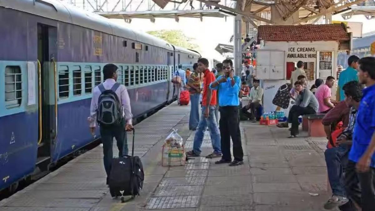 rail ticket codes meaning indian railway shortcut words, NOBS, RSWL, RQWL, GNWL | Jansatta
