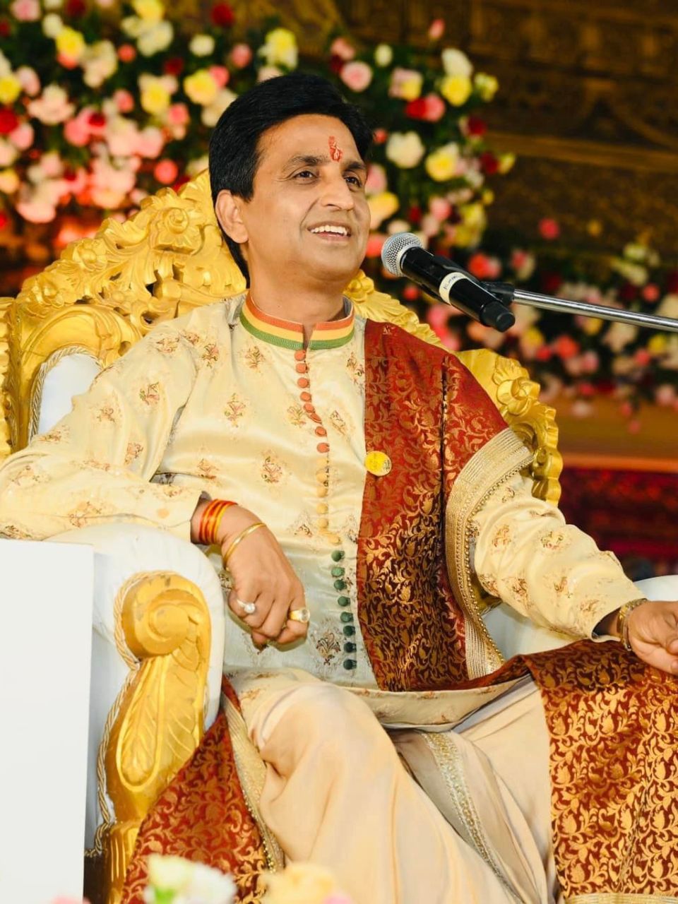 Kumar Vishwas famous poems: 'कोई दीवाना कहता है' ही नहीं, कुमार विश्वास ...