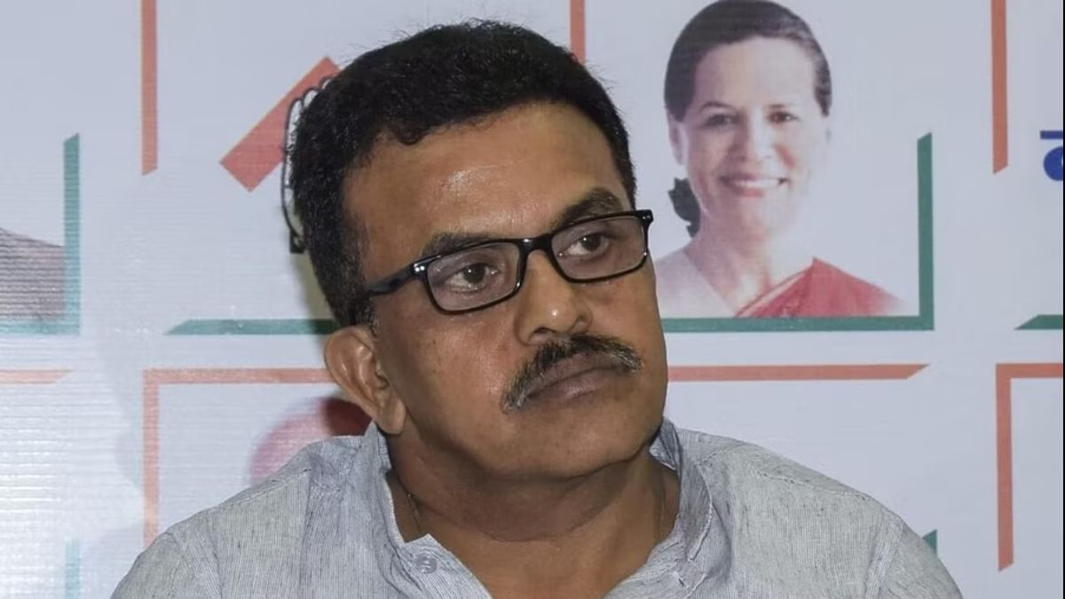 congress-expelled-sanjay-nirupam-for-6-years-before-lok-sabha-elections ...