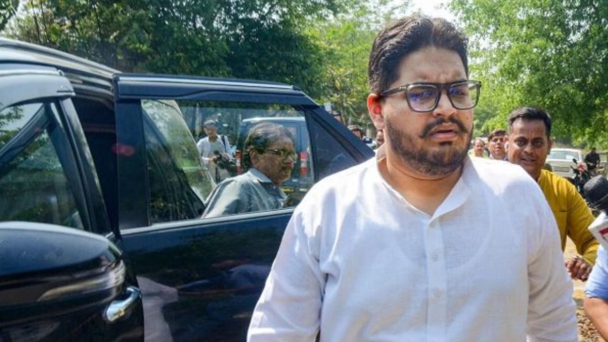 Mukhtar Ansari son Umar Ansari raised questions on death-'आईसीयू में एडमिट थे क्यों इतना जल्दी ...