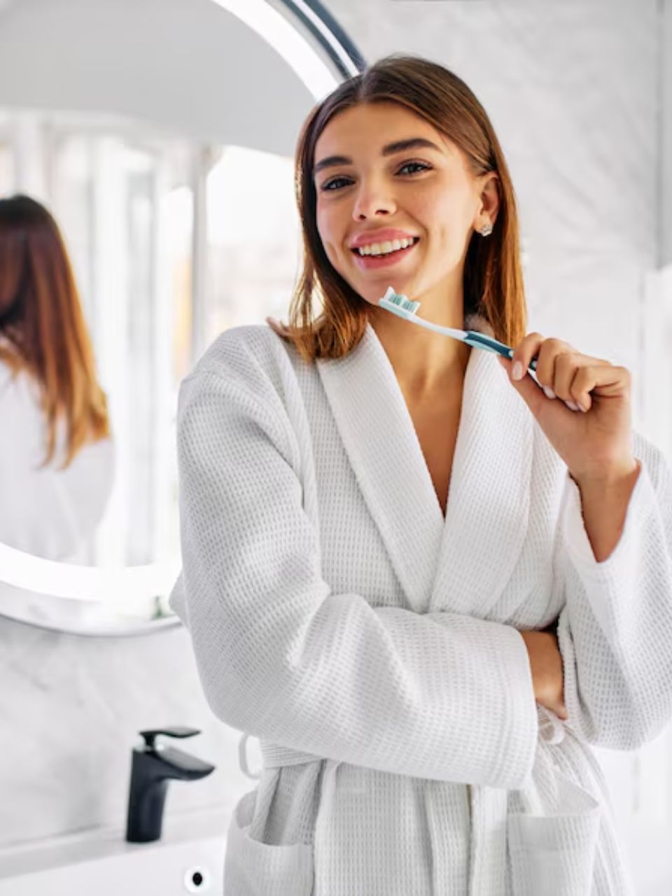 4 Daily Steps to maintain complete oral hygiene besides brushing