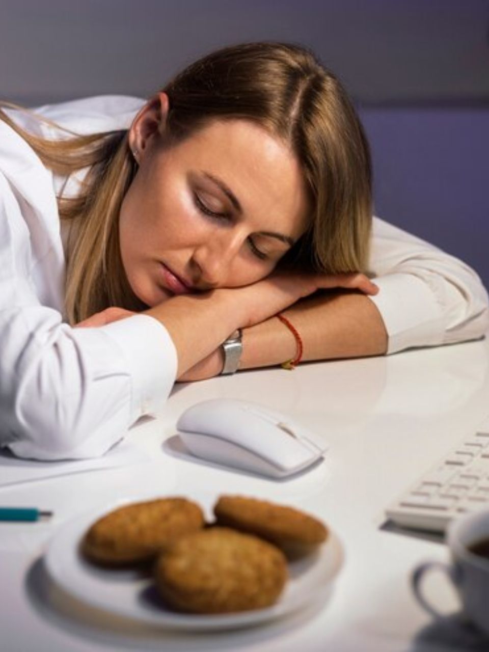 6 Effective Tips To avoid Sleepiness After Lunch in Office