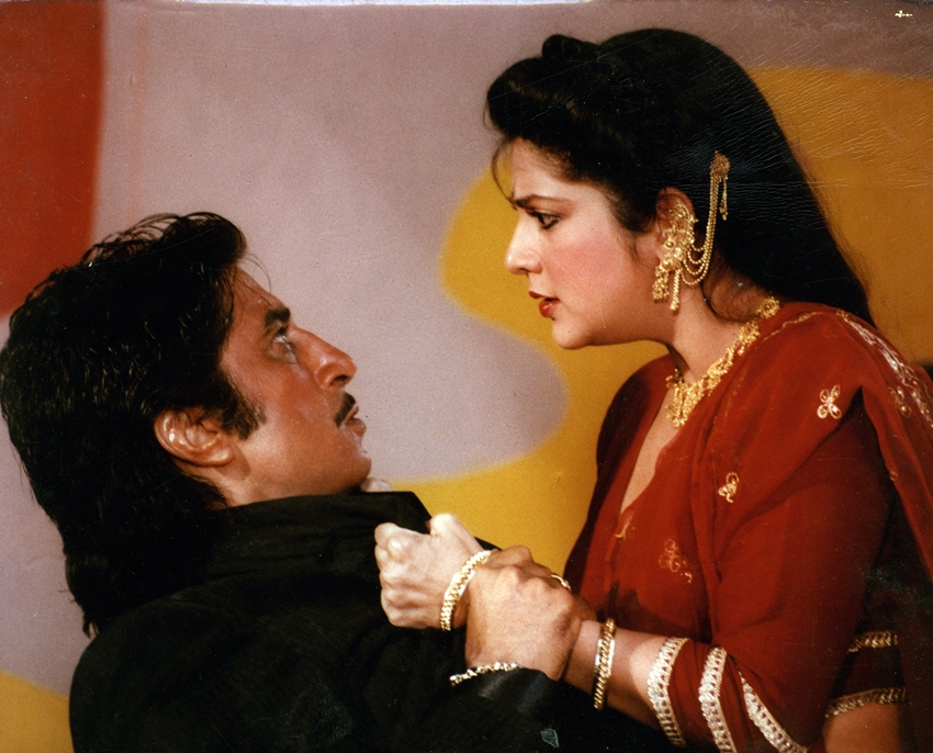 मुस्लिम परिवार में पैदा होने के बावजूद सारी जिंदगी हिंदू बनी रही ये ...