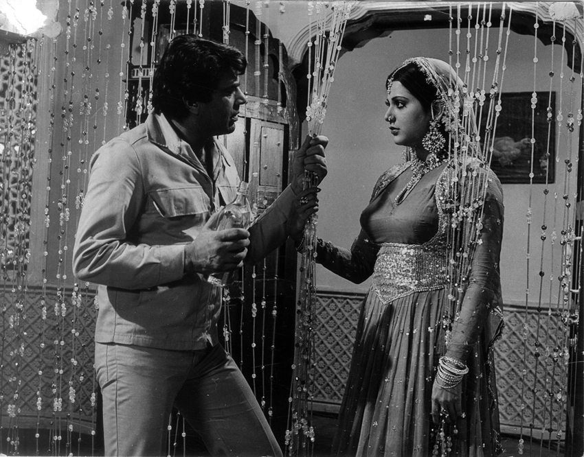 मुस्लिम परिवार में पैदा होने के बावजूद सारी जिंदगी हिंदू बनी रही ये ...