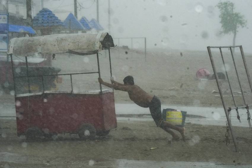 Cyclone Remal update, storm in bay of bengal, How many types of storms ...