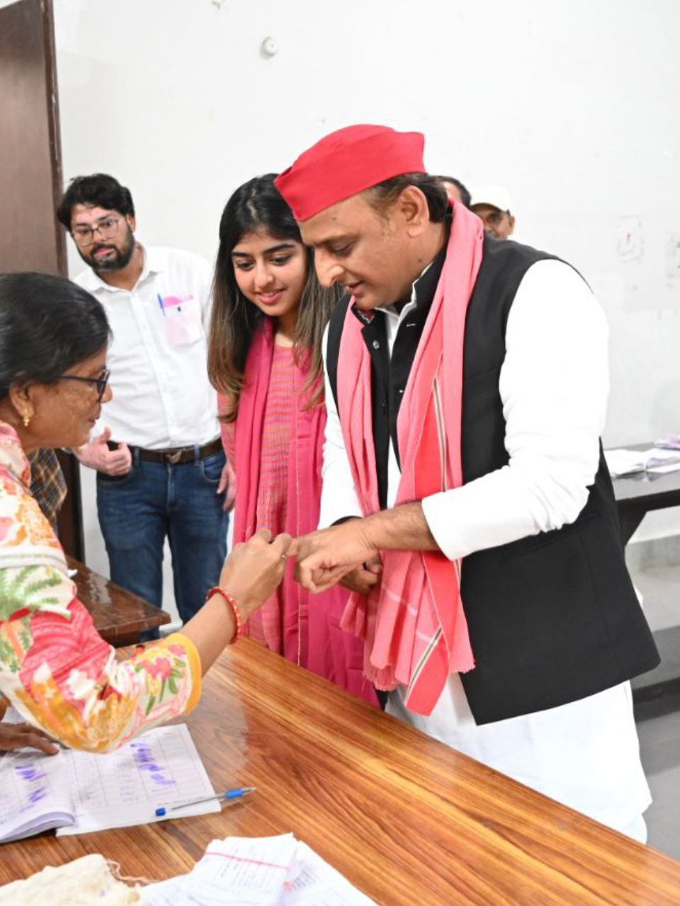 कितनी पढ़ी लिखी हैं अखिलेश यादव की बेटी Aditi Yadav