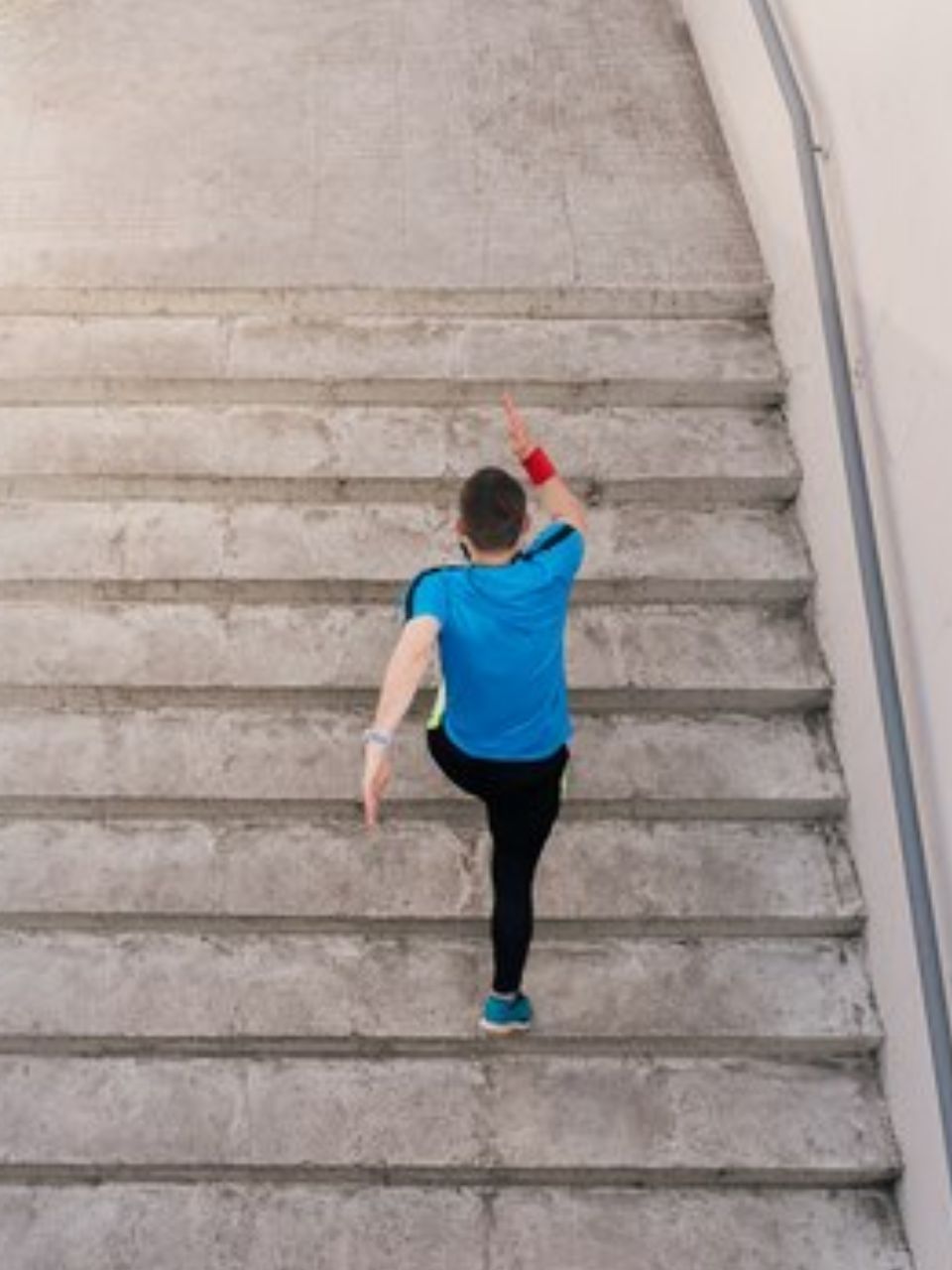 7 amazing benefits of climbing stairs daily from heart health to weight ...