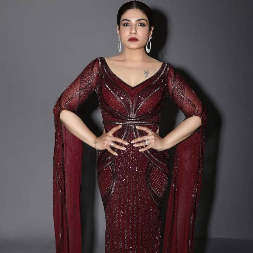 Raveena Tandon से पहले ये 5 एक्ट्रेसेस भी शराब को लेकर विवादों में रही ...