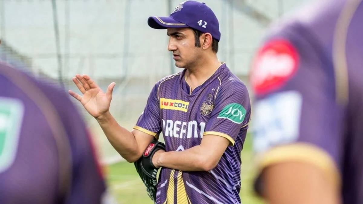 Team India Head Coach Gautam Gambhir friend Virender Sehwag forwards just two line resume - जब ...