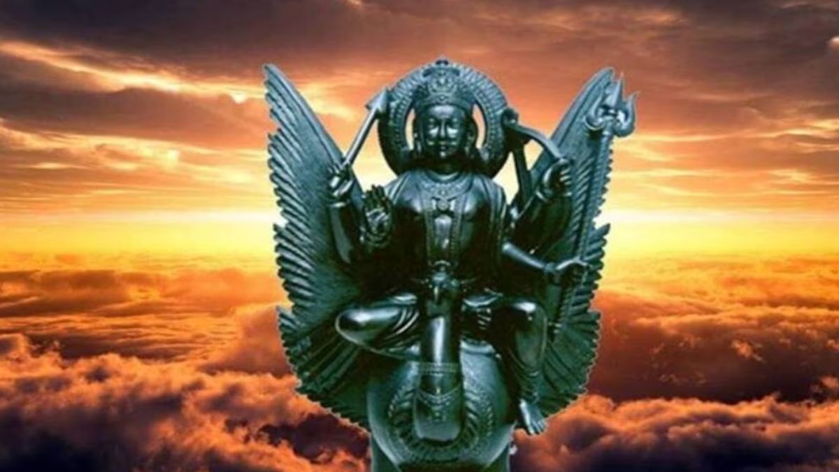 शनिवार के दिन करें इस चालीसा का पाठ, शनि देव होंगे प्रसन्न, धन- दौलत ...