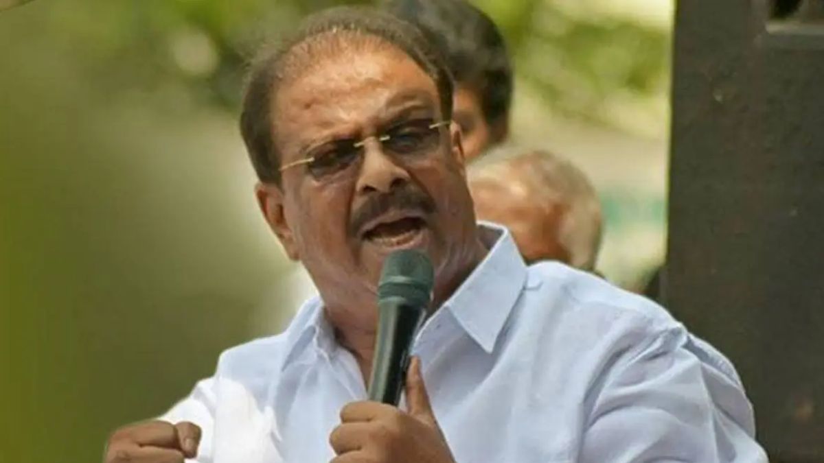 kerala congress k sudhakaran black magic residence goes viral video | Jansatta