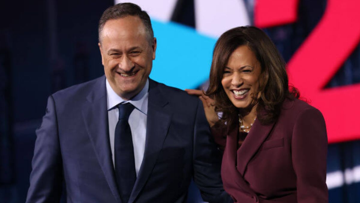 kamala harris love stor doug emhoff us presidential election joe biden ...