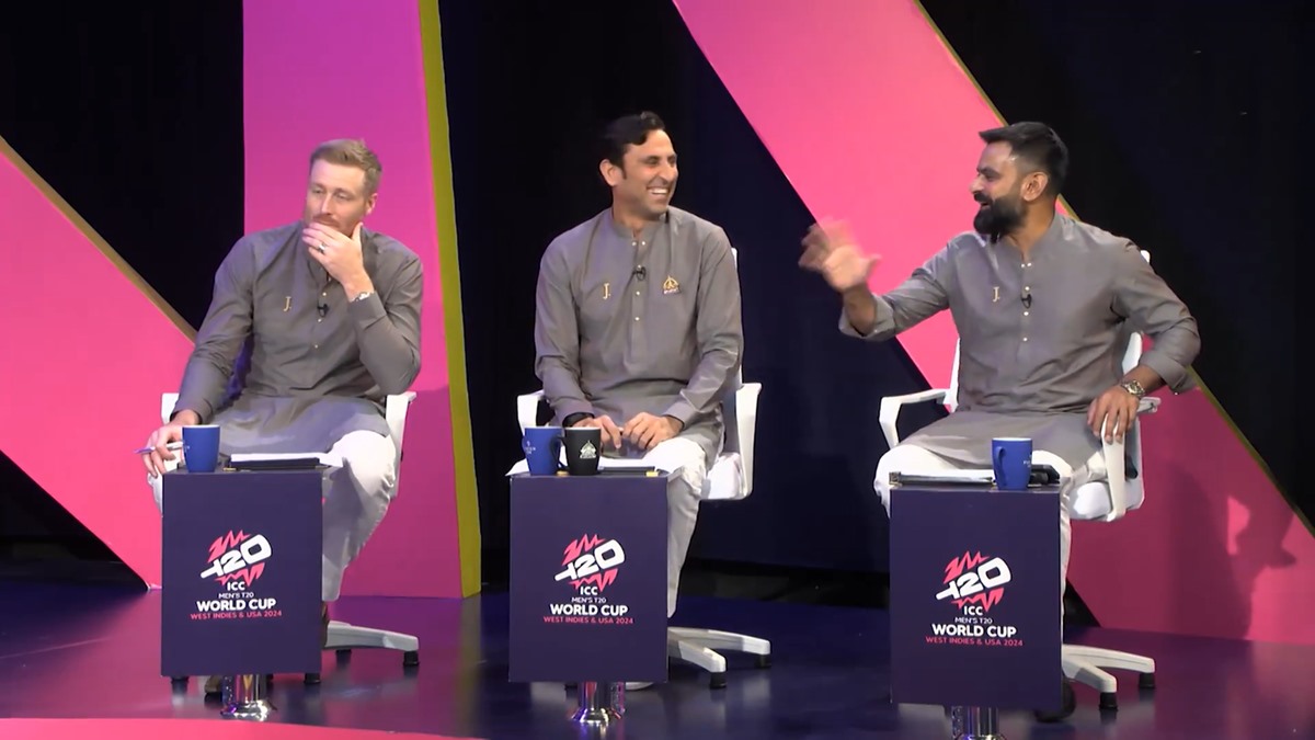 Pakistan Former Captain Mohammad Hafeez Target PCB, Says- We Live In A ...