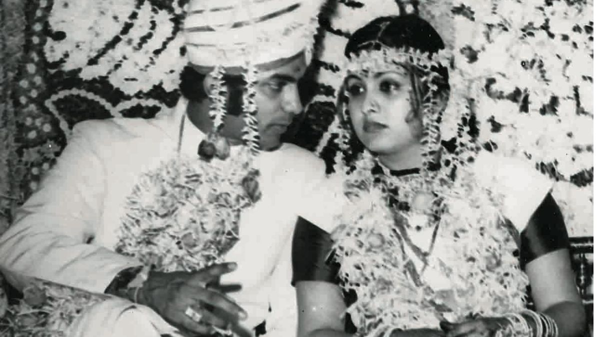 Leena Chandavarkar first husband accidentally shot himself 11 days ...