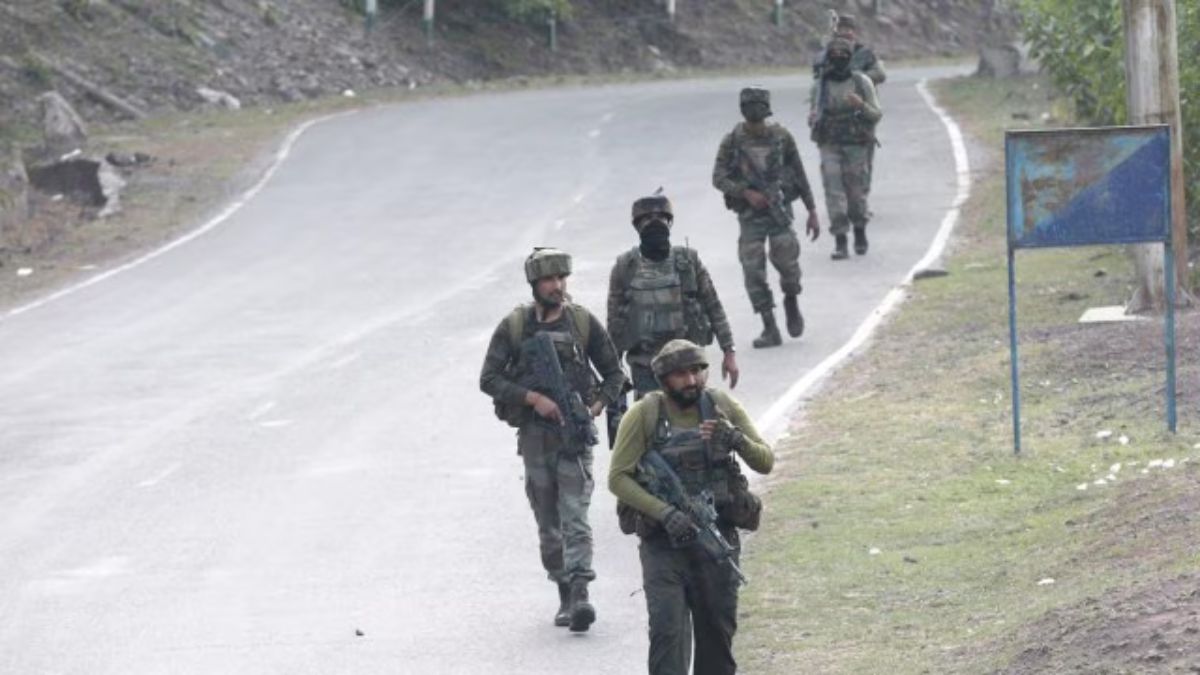 Jammu Kashmir indian Army foils terrorist infiltration attempt on LOC 3 ...
