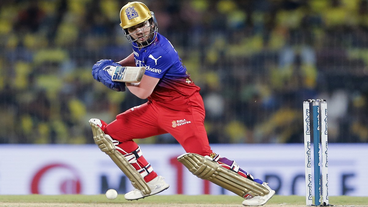 DPL 2024: Virat Kohli RCB Wicketkeeper Anuj Rawat T20 Cricket Create History 121 Run 66 Ball ...