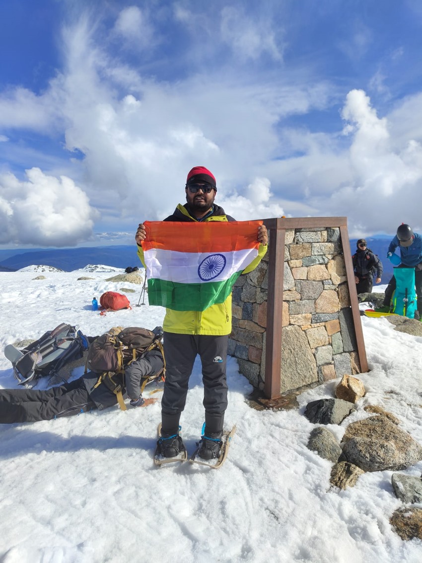 Mountain Man Rahul Gupta Hoisted Tricolor Australian Highest Peak Mount Kosciuszko India's 11 ...