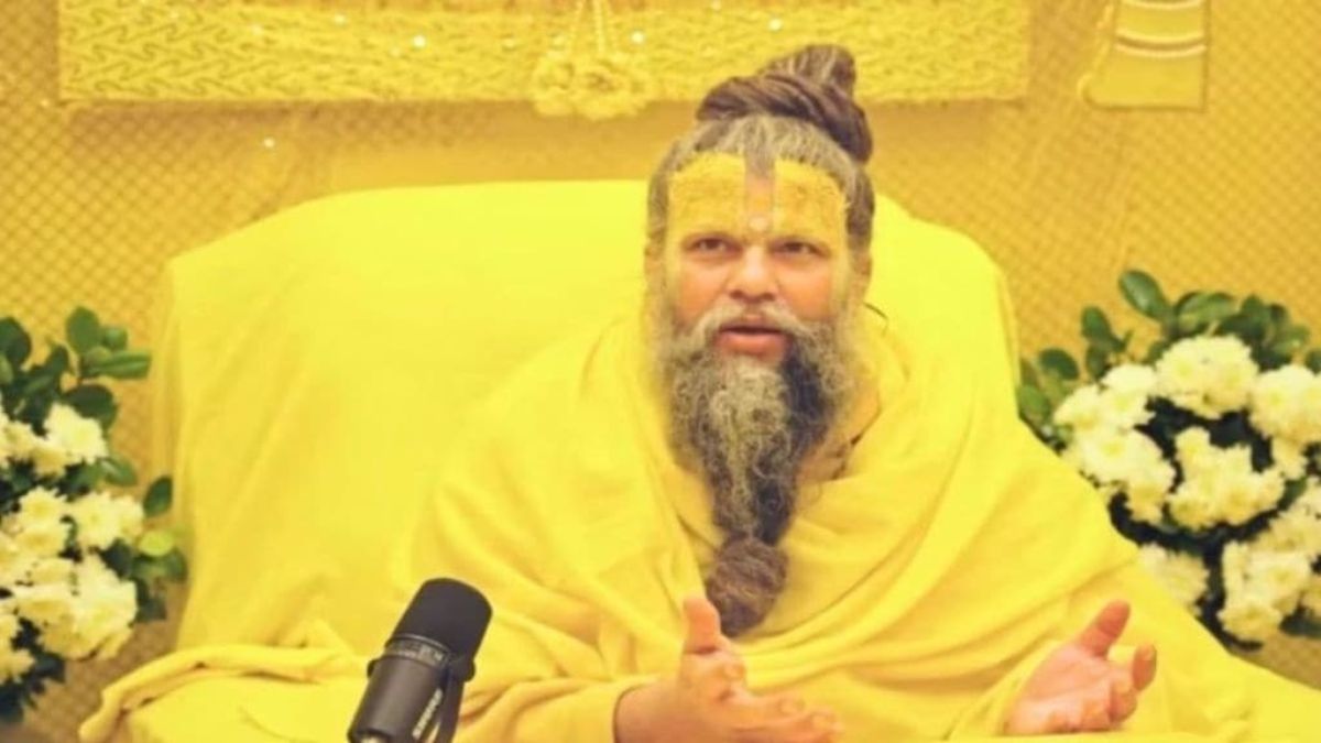 क्या अधिक पूजा- पाठ वाले लोग दुखी रहते हैं? जानिए प्रेमांनद महाराज से ...