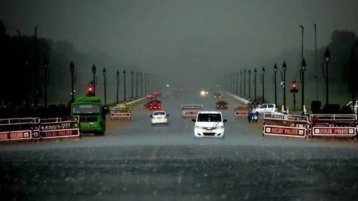 rain in delhi ncr noida waterlogging and traffic jam heavy rainfall 29 august 2024 imd weather ...