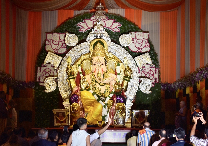 Andhericha Raja to Lalbaugcha Raja, Top 7 Famous Ganpati Bappa Pandals ...