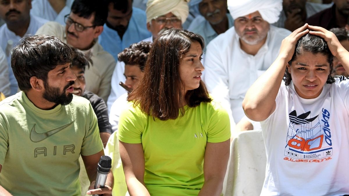 vinesh phogat sister geeta sakshi malik paris Olympics medalist Aman ...