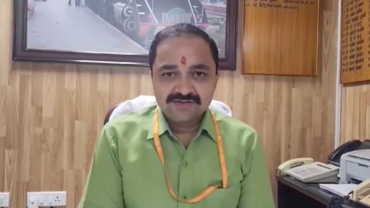 Jind Delhi MEMU Train Bogie Fire passenger carrying potash gun - दिल्ली ...