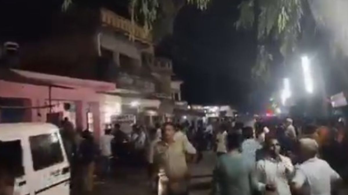 amethi murder teacher his wife and two kids shot dead in Amethi CM Yogi ...