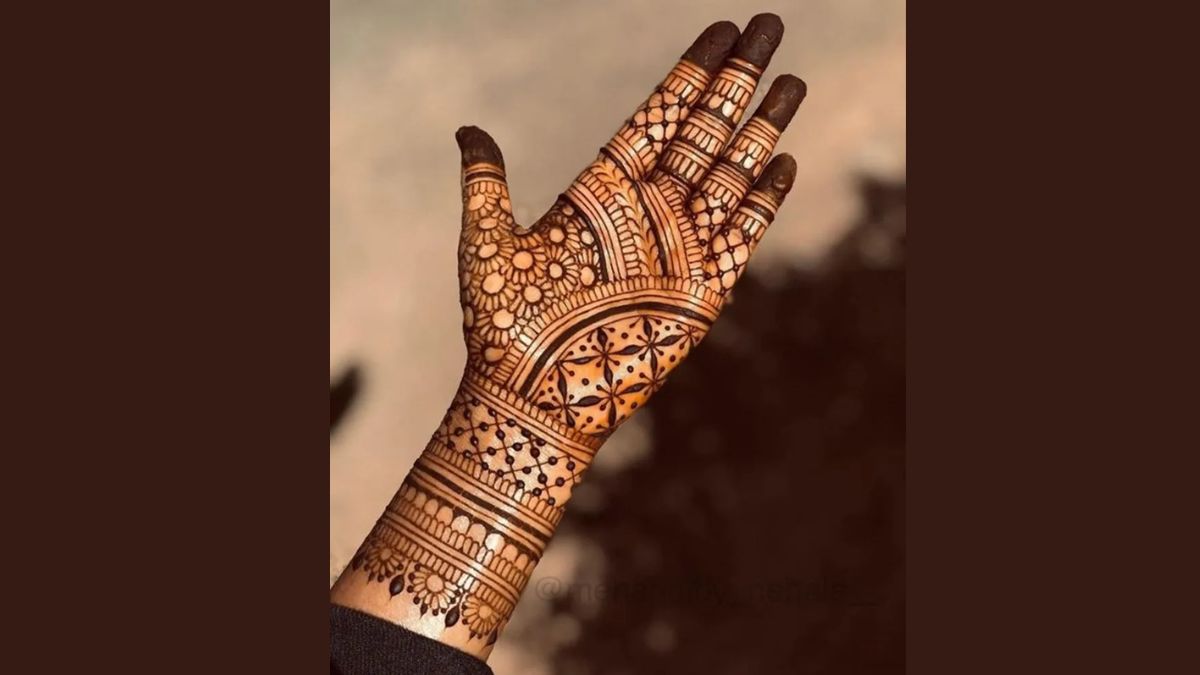 Tulsi Vivah 2024 Mehndi Designs Simple Mehndi Designs for Tulsi Vivah ...