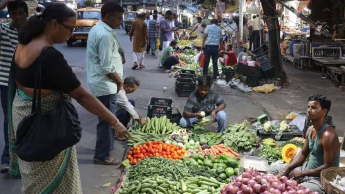 retail inflation hike 14 months highest rating fruits vegetables price ...
