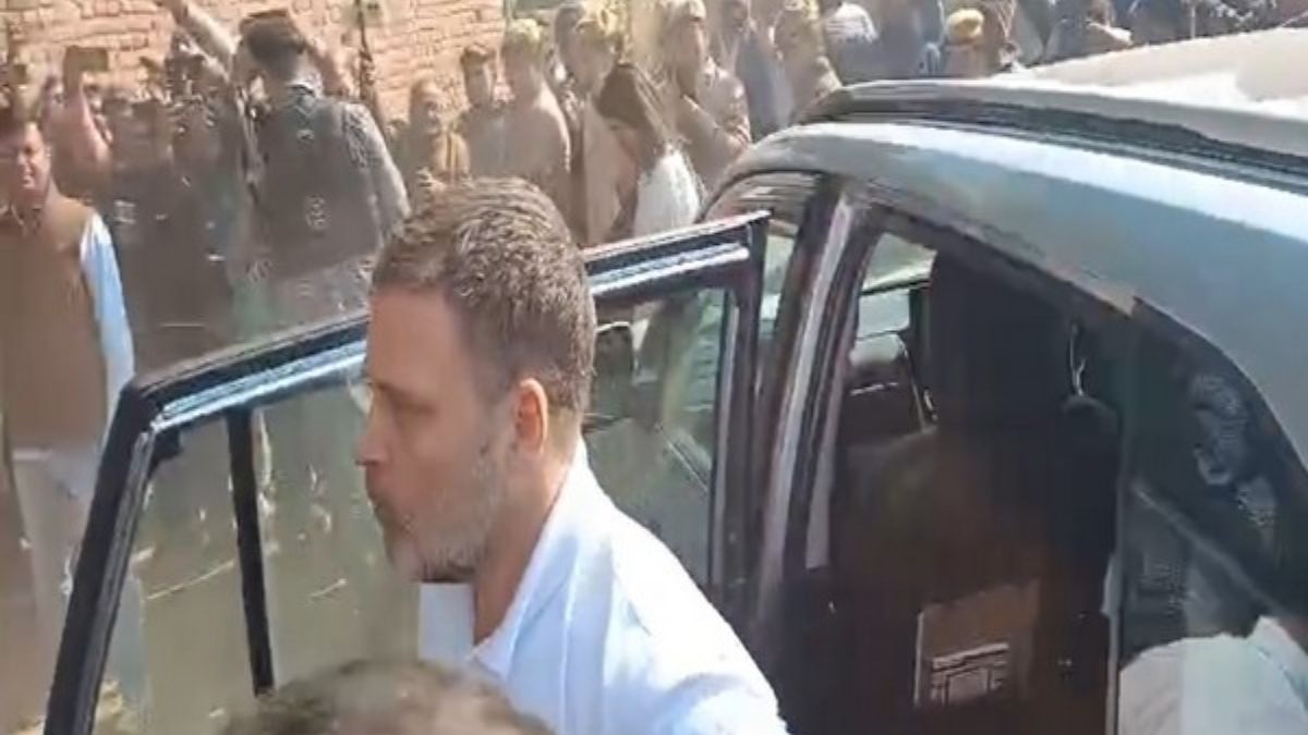 Hathras case Rahul gandhi reaches hathras to meet family of 2020 rape ...