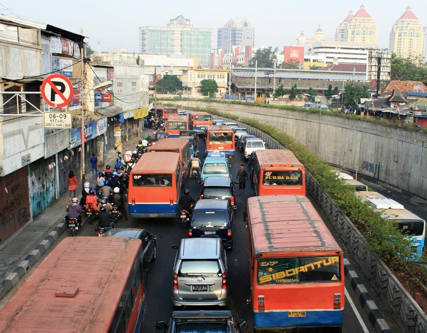 World's Longest 12-day Traffic Jam on China's Beijing-Tibet Expressway, that made history and ...