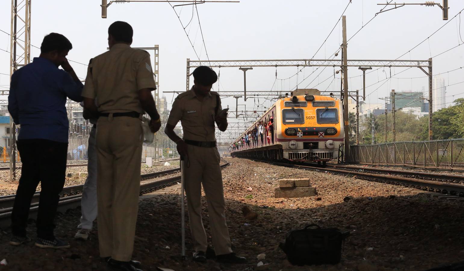 Pushpak Express Accident How the rumor of fire in Pushpak Express ...