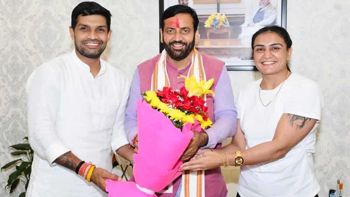 World Champion Arjuna Awardee Boxer Wife Saweety Boora Filed Dowry FIR ...