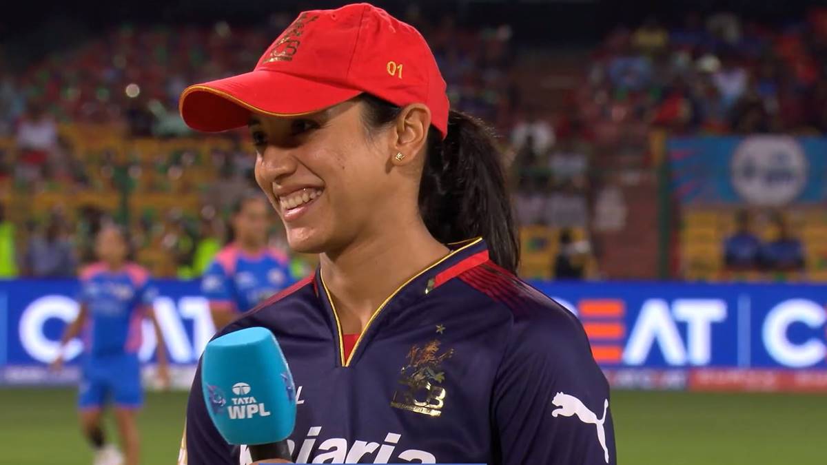 WPL 2025 MI beat RCB by 4 wickets Ellyse Perry and Harmanpreet Kaur hit half century Smriti ...