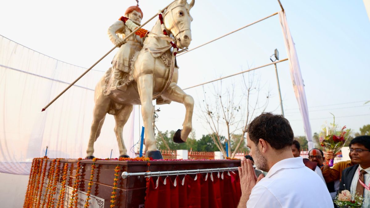 Who was Rana Beni Madhav Singh Rahul Gandhi unveiled statue in Rae ...