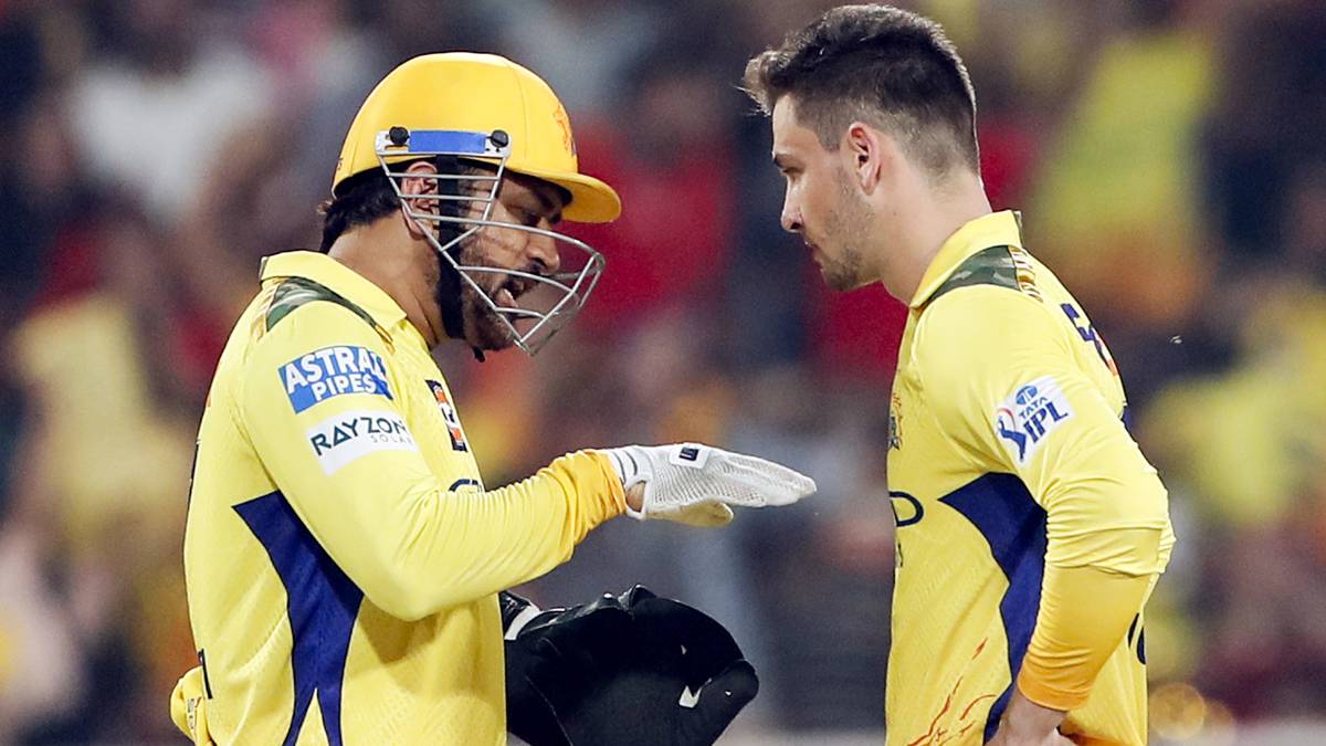 MS Dhoni Is Not Soothsayer... Doesn’t Have Magic Wand, Head Coach ...