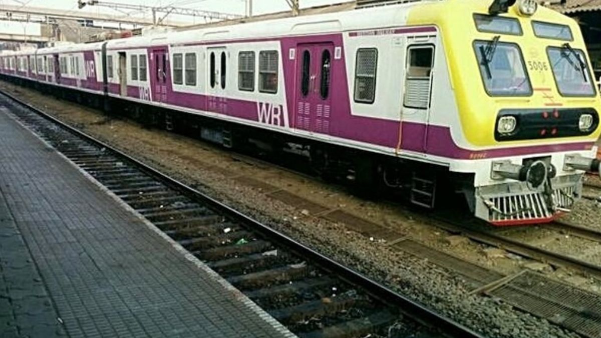 Indian Railways installs ATM Machine in Trains First time ever ...