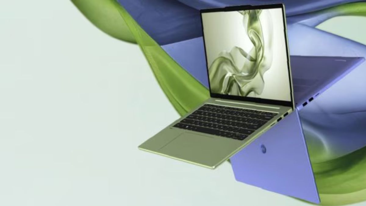 moto book 60 First Motorola Laptop launch in india price specifications ...