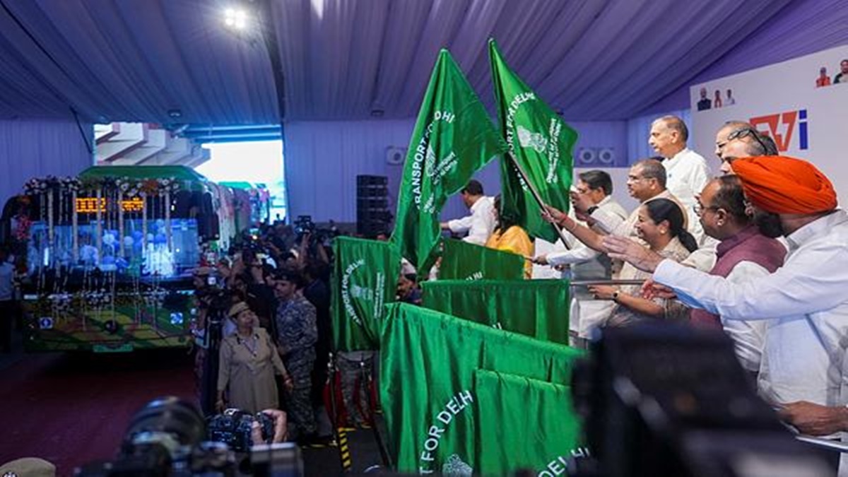 Good news for Delhi! 400 new electric buses hit the road under the DEVI ...