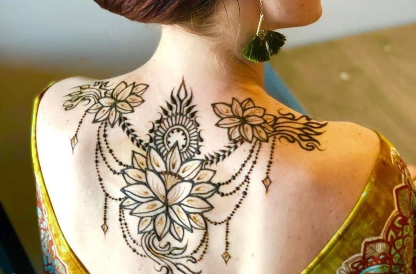 Apply Trendy Mehendi Designs on Your Shoulders and Add Charm to Your ...