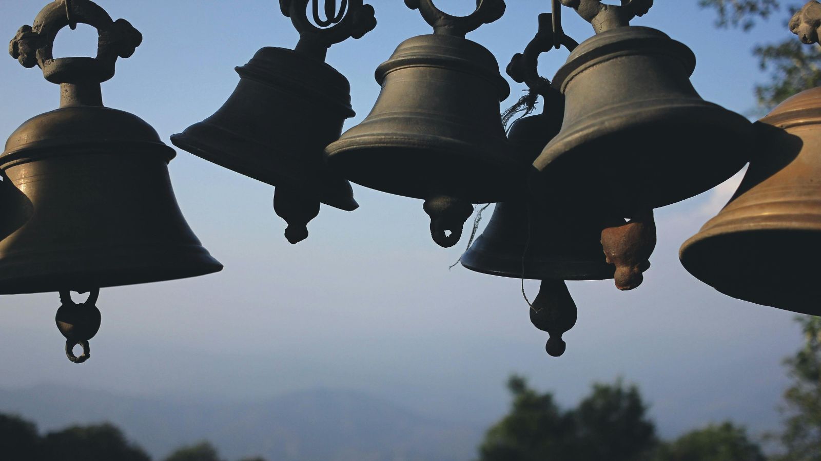 Unveiling the Science Behind Ringing Bells in Hindu Temples - मंदिरों ...