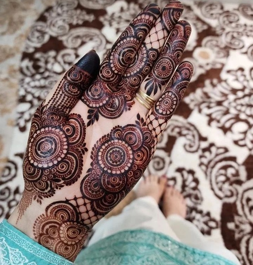 Express Your Festive Joy with These Quick Mehndi Designs for Bakrid Eid al-Adha - Bakrid Easy ...