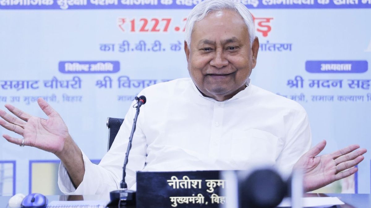 cm nitish kumar announces 125 units of free electricity in Bihar ahead of chunav 2025 -बिहार में ...